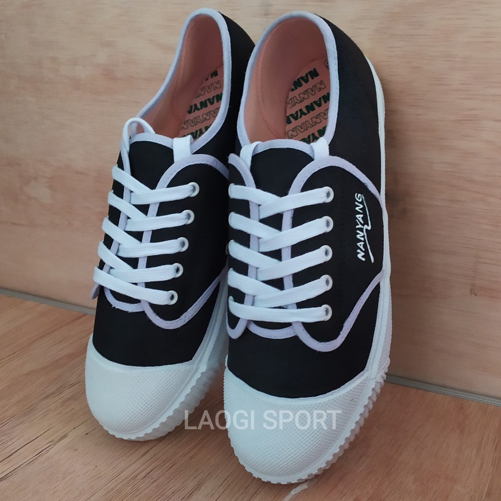 Jual Sepatu takraw Nanyang motif hitam putih | Shopee Indonesia