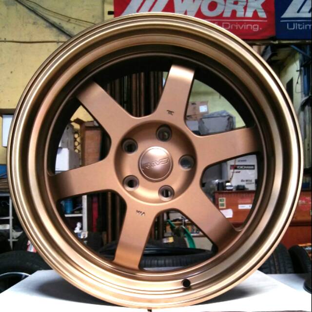 Jual Velg Rays TE37 KS207 R18x8,5/9,5 H5x114(Sand Bronz+Brz CCL ...