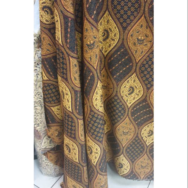 Jual Kain Batik Tradisional Gentong | Batik Halus meteran Tanah Abang ...