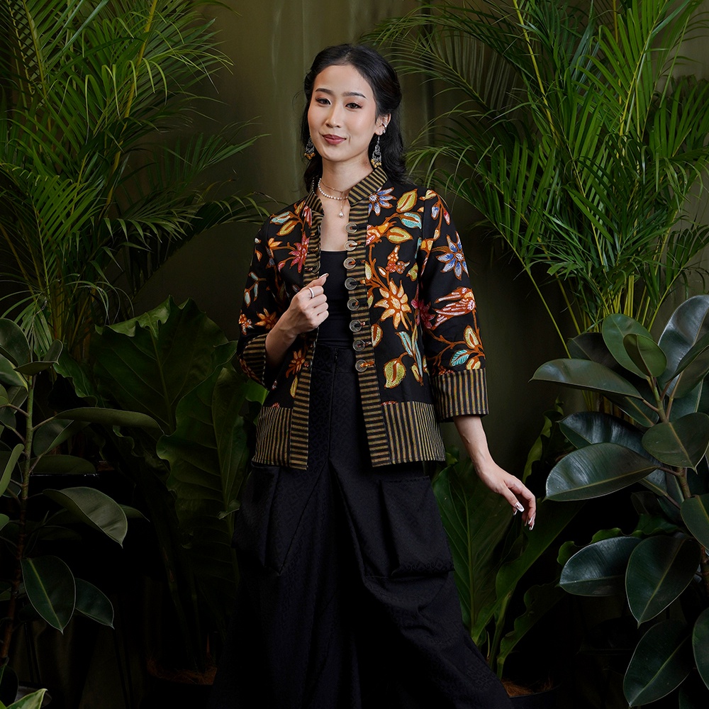 Jual NONA RARA - Jenny Gendis T1705, Baju Batik Kasual Modern | Shopee ...