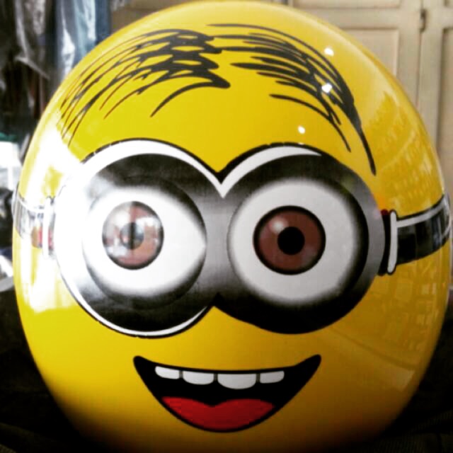 Jual Helm minion kuning yellow | Shopee Indonesia