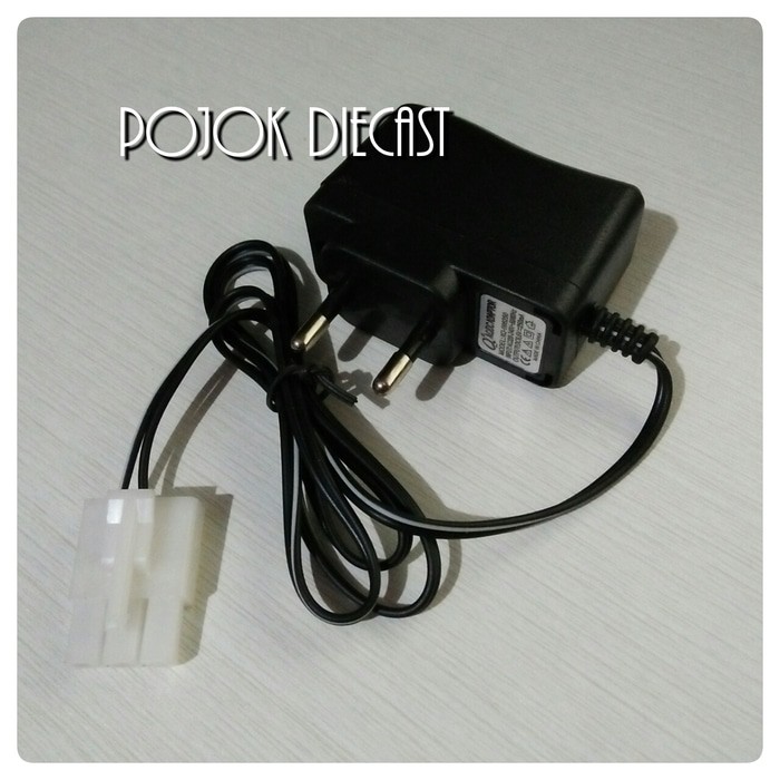 Jual CHARGER MOBIL RC SOCKET PUTIH 3 PIN - ADAPTOR BATERAI REMOTE ...
