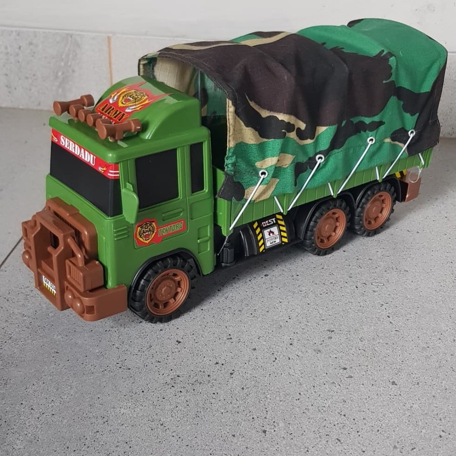 Jual Mainan mobilan tentara army millitary mobil truck angkut dorong ...