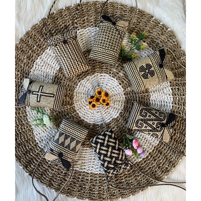 Jual Tas hp rotan/anyaman rotan/indang apang galeri/tas rotan/tas ...