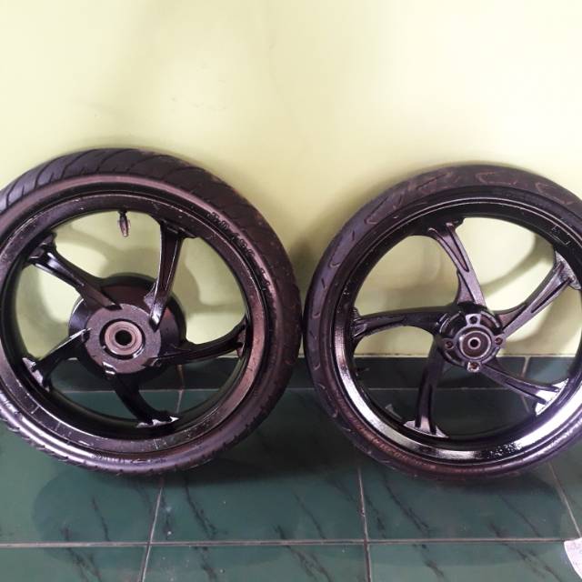 Jual Velg racing suzuki skydrive original copotan satu set ban siap ...
