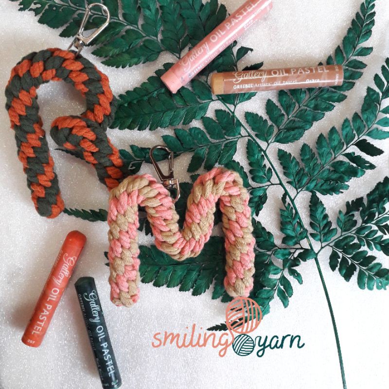 Jual Custom Alphabet Keychain/ Macrame | Shopee Indonesia