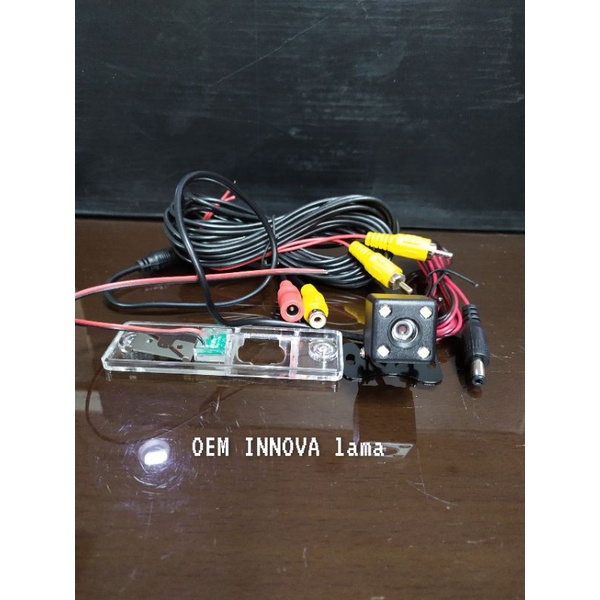 Jual Kamera mundur parkir OEM Toyota Innova lama + dudukan kamera ...