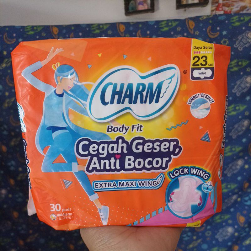 Jual Charm Body Fit Extra Maxi Wing 30 pads (Sayap) | Shopee Indonesia