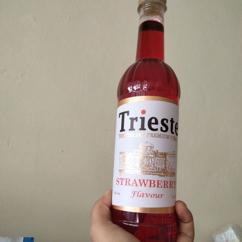 Jual sirup trieste strawberry di Denpasar bali | Shopee Indonesia