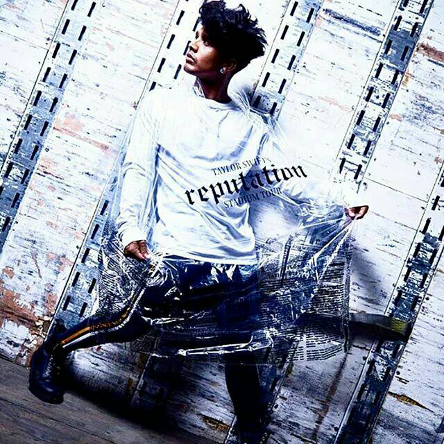 Jual Taylor swift reputation tour poncho official merchandise | Shopee ...