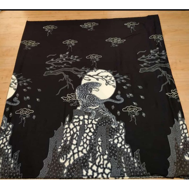 Jual Kain Primisima Batik kota Solo motif macan menek dasar Hitam abu ...