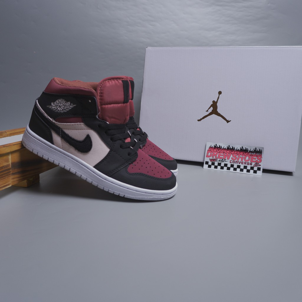 Jual AIR JORDAN 1 MID CANYON RUSH | Shopee Indonesia
