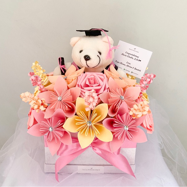 Jual Bloom Box Graduation Doll / Box Bunga Kertas / Box Graduation ...