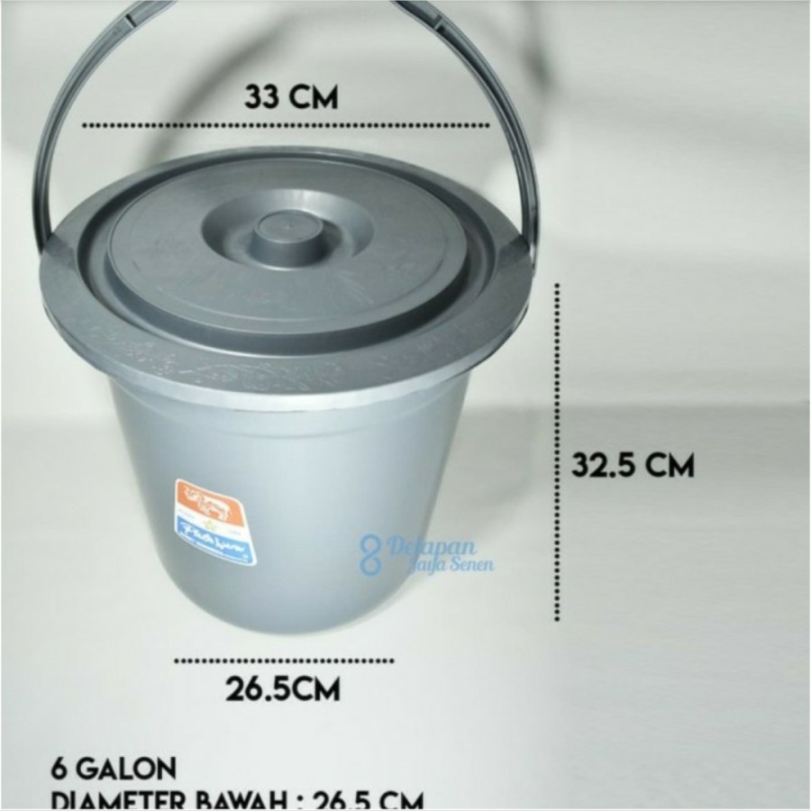 Jual Ember Air Plastik Gagang + Tutup Premium Komet Warna Abu-Abu Kapasitas 6 Galon Ember ...