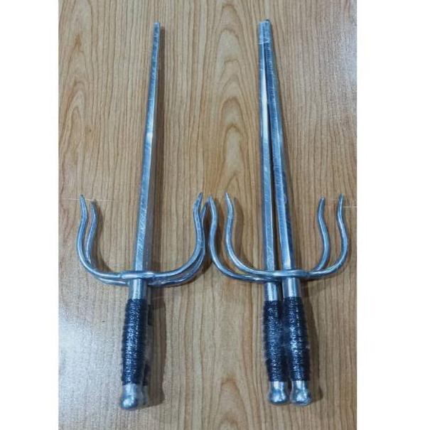Jual Sepasang Trisula seni alat peraga (pencak silat) | Shopee Indonesia