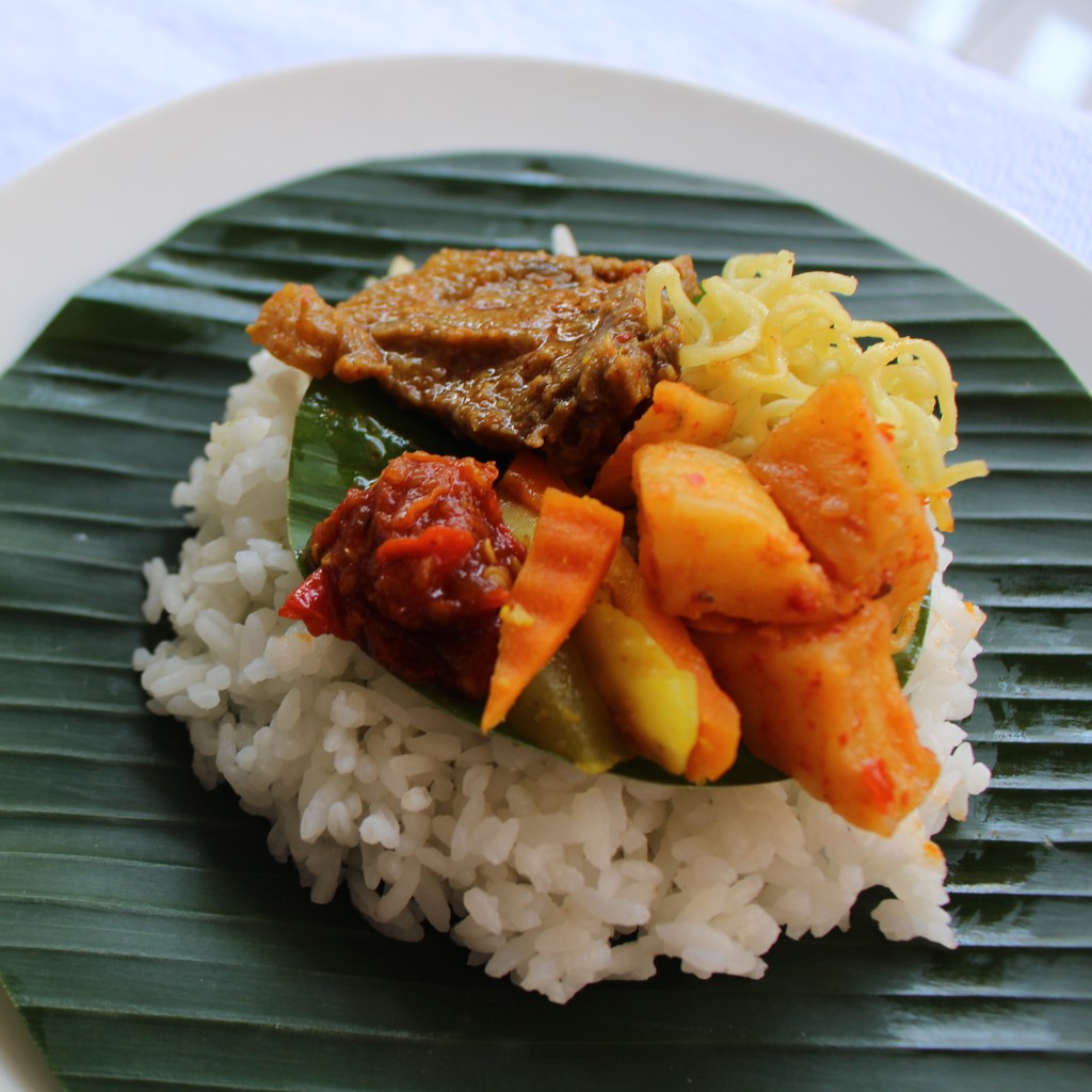 Jual Nasi Rames Sego Nyimut Surabaya Bungkus Daun Pisang | Shopee Indonesia