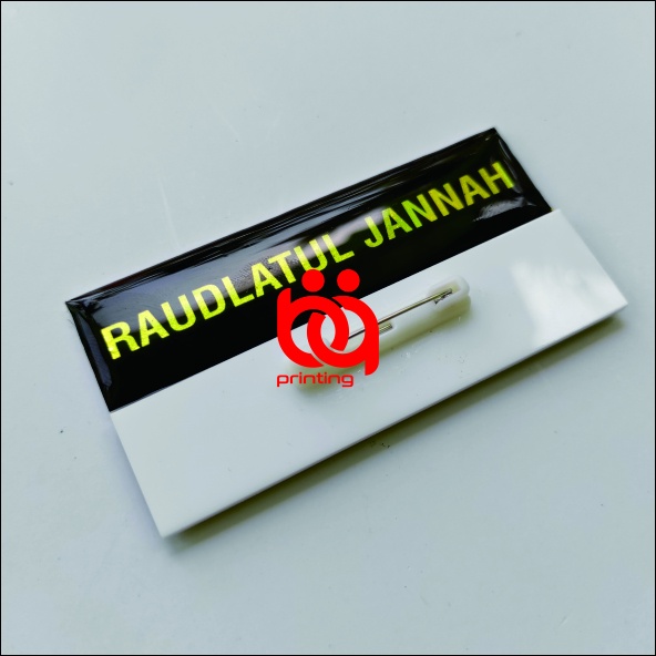 Jual Name Tag Nama Dada Papan Nama Akrilik Hitam Emas dan putih Sekolah ...