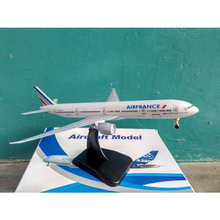 Jual Diecast Miniatur Pesawat Airfrance Miniatur pesawat Airbus A380 ...