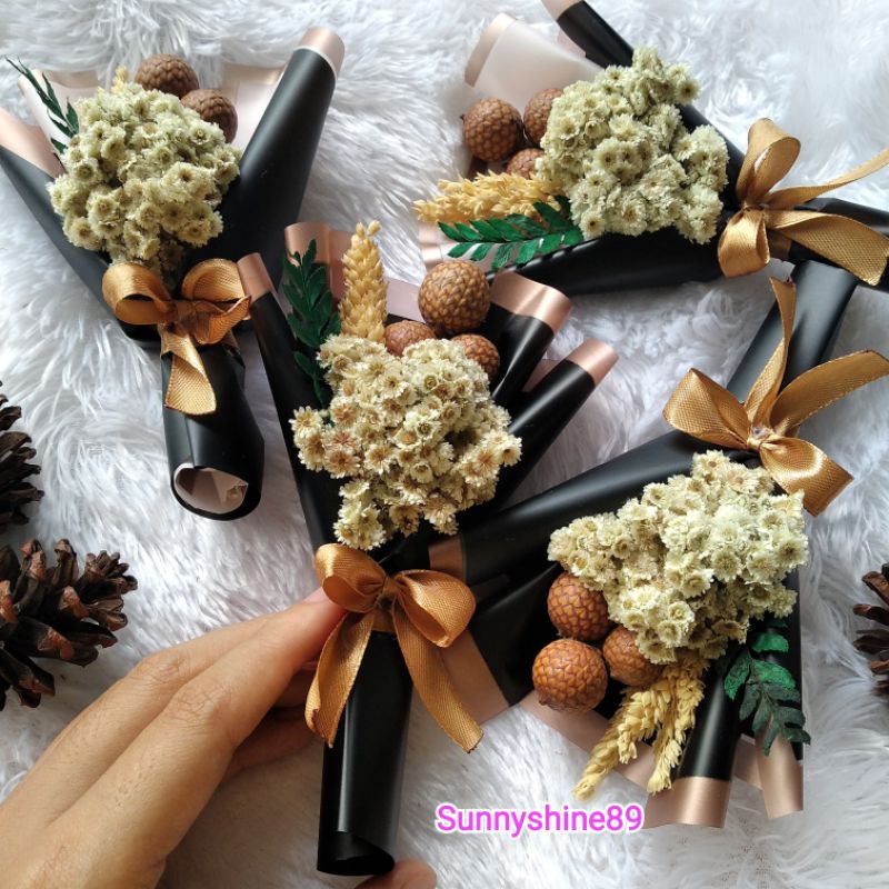 Jual Buket Mini Bunga Kering dan Biji Rotan Black Edition | Shopee ...
