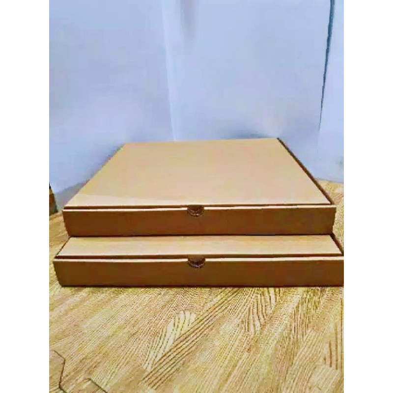 Jual Box pizza / box baju / box hampers 35x35x4 | Shopee Indonesia
