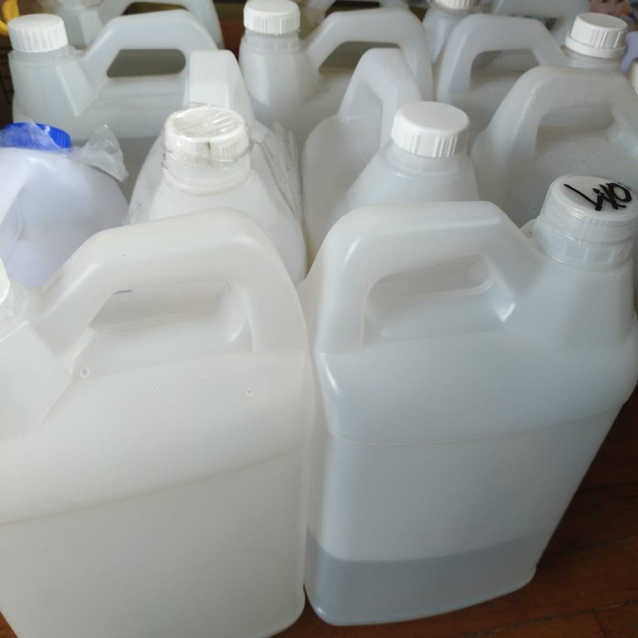 Jual jerigen 5 liter bekas bersih jerry can derigen jirigen 5 liter ada ...