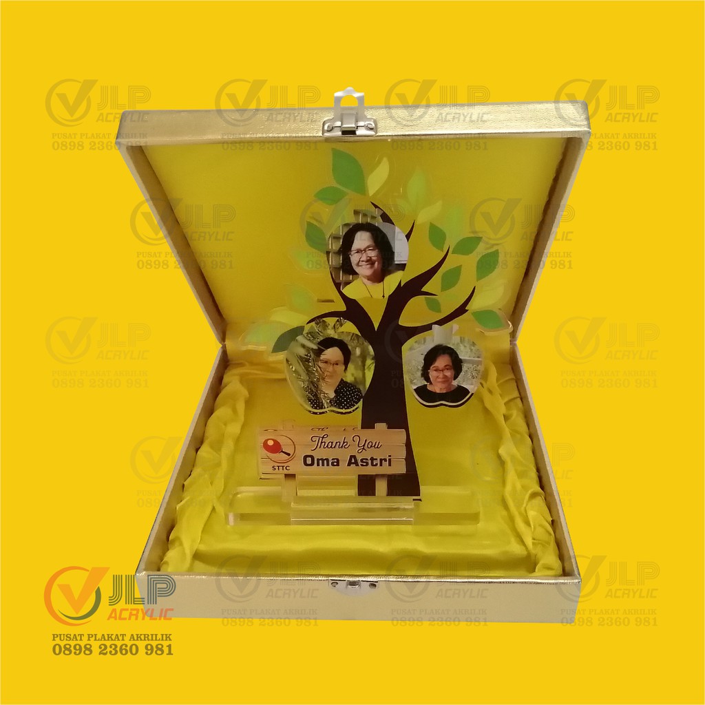 Jual PLAKAT PLUS BOX, PLAKAT CUSTOM, PLAKAT PENGHARGAAN, PLAKAT WISUDA ...