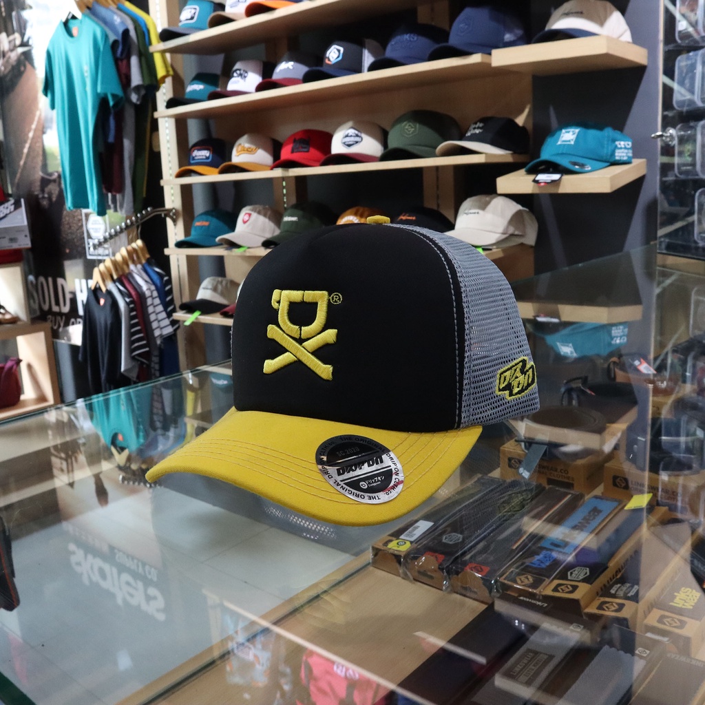 Jual DRIP'ON TOPI TRUCKER HAT CAPS TRIANGLE TOPI PRIA JARING GREY ...