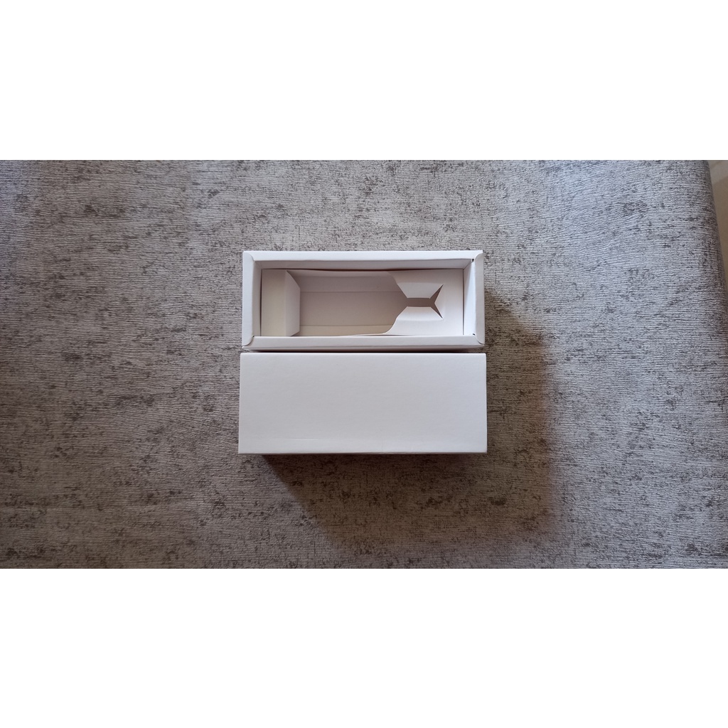 Jual Box Botol Parfum LeLabo Le Labo 12x4x4 sliding box ivory putih ...