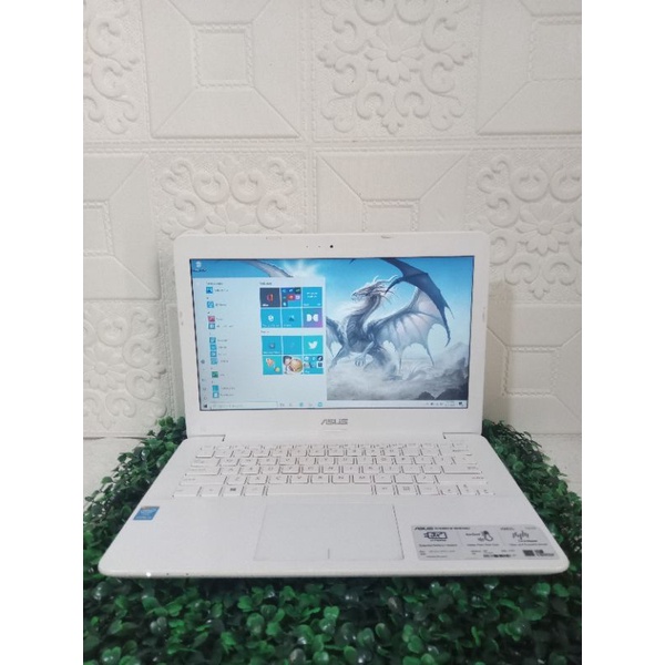 Jual Laptop Asus x302la White mulus i3/4gb/500gb | Shopee Indonesia
