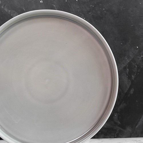 Jual Brewsuniq - Dimgray Solitude Short Rim Plate 8" / Piring Makan ...