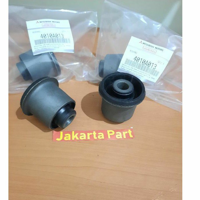 Jual Bushing arm atas bos sayap atas bosing apar apar atas triton ...