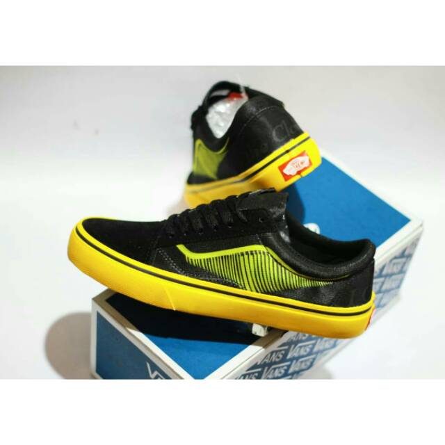 Jual SEPATU43 VANS AUTHENTIC FULL BLACK HITAM COKLAT OLDSKOOL ERA SK8 ...