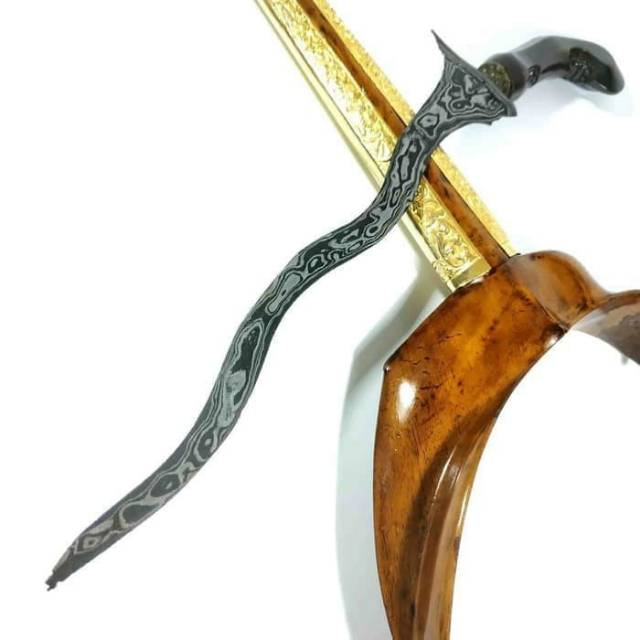 Jual Keris Kuno Pandawa Pogog Pamor Rojo Gundolo Tangguh Pengging TUS ...