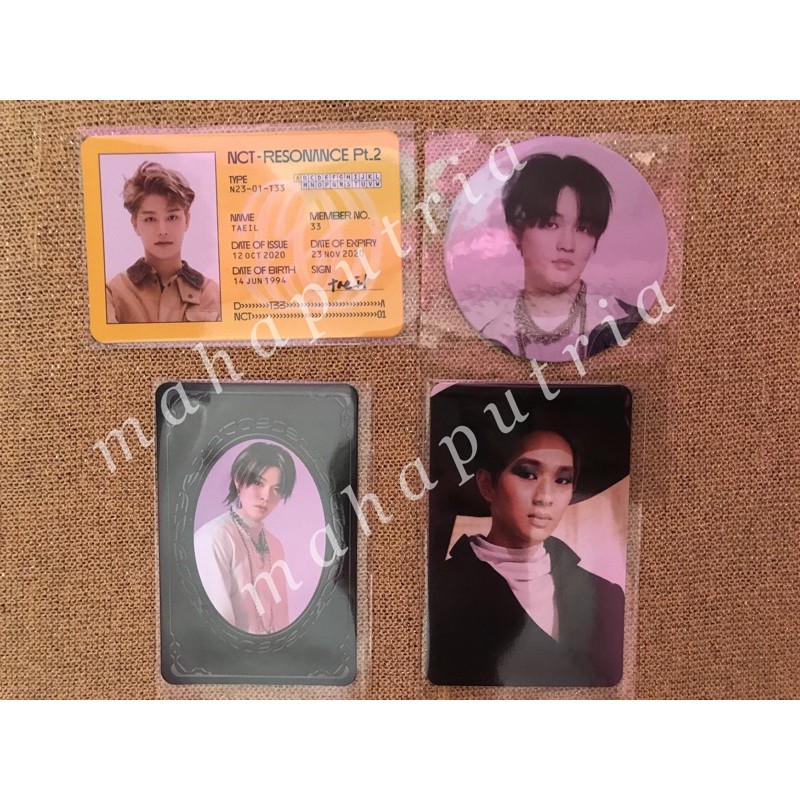 Jual OFFICIAL PC ONEW / YEAR BOOK YUTA / ID CARD TAEIL / CC CHENLE ...