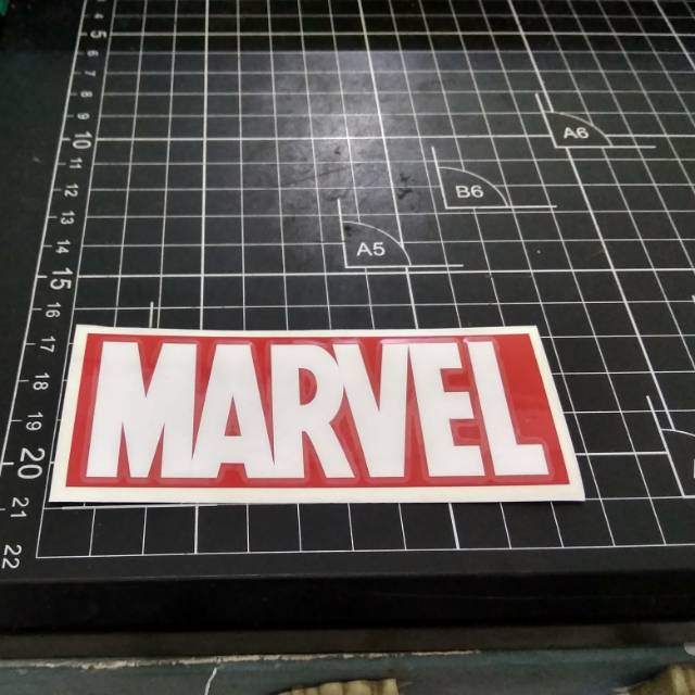 Jual Cutting sticker logo superhero marvel sticker helm dan motor ...