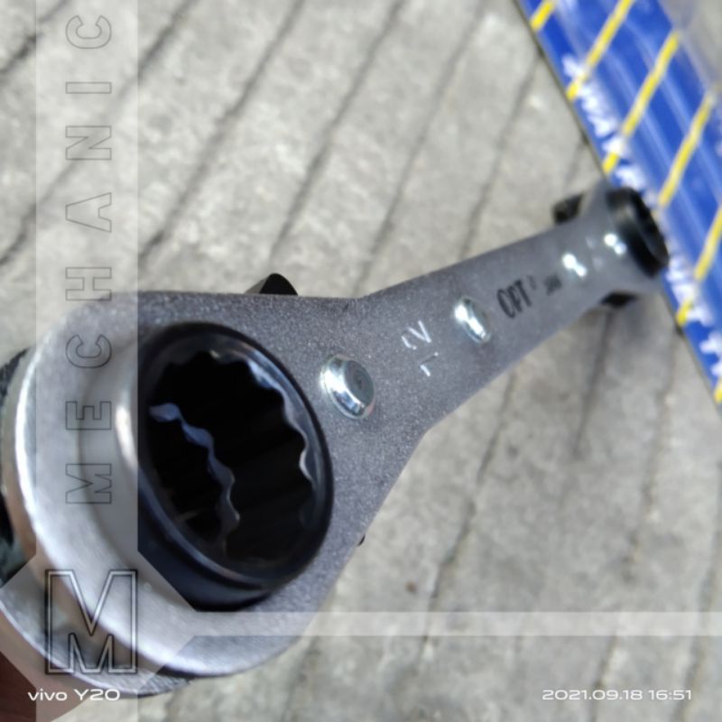 Jual KUNCI RING RACHET KOMBINASI 4 IN 1 4 WAY RATCHET WRENCH 12 X 14 X ...