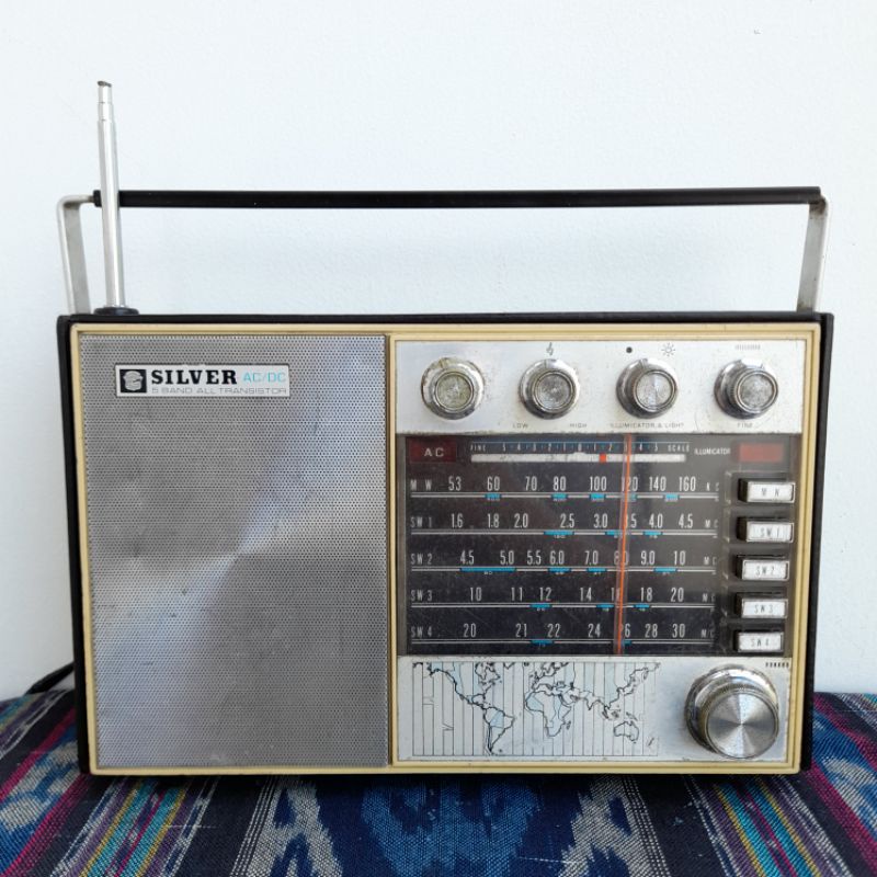 Jual radio silver all transistor 5 band vintage jadul antik | Shopee ...