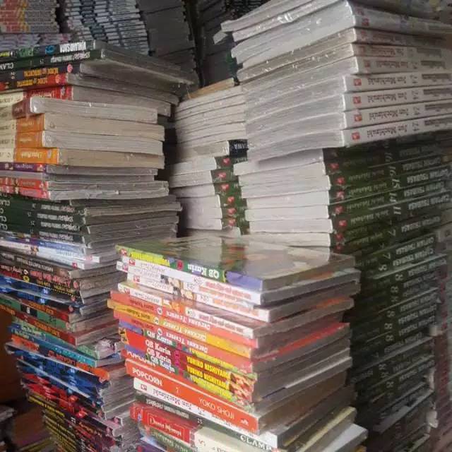 Jual Paket 5 Buku Komik Cabutan Random M&C, Elex, Level Comic, Manga ...