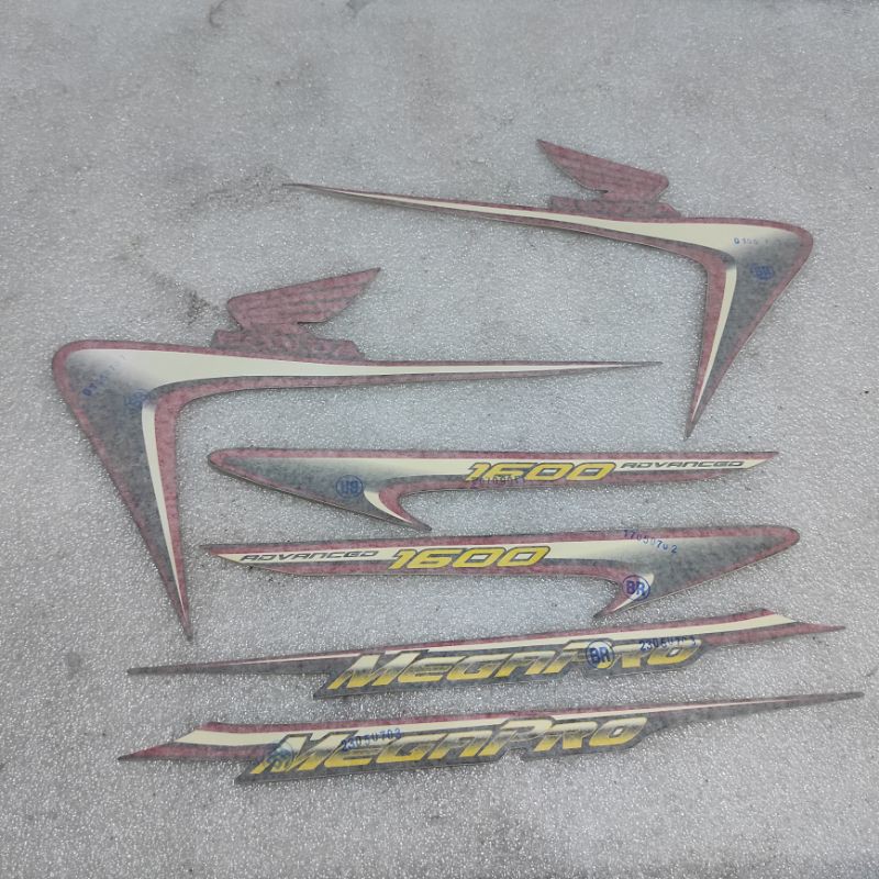 Jual Stiker Stripping striping decal graphic Honda Megapro Mega Pro ...