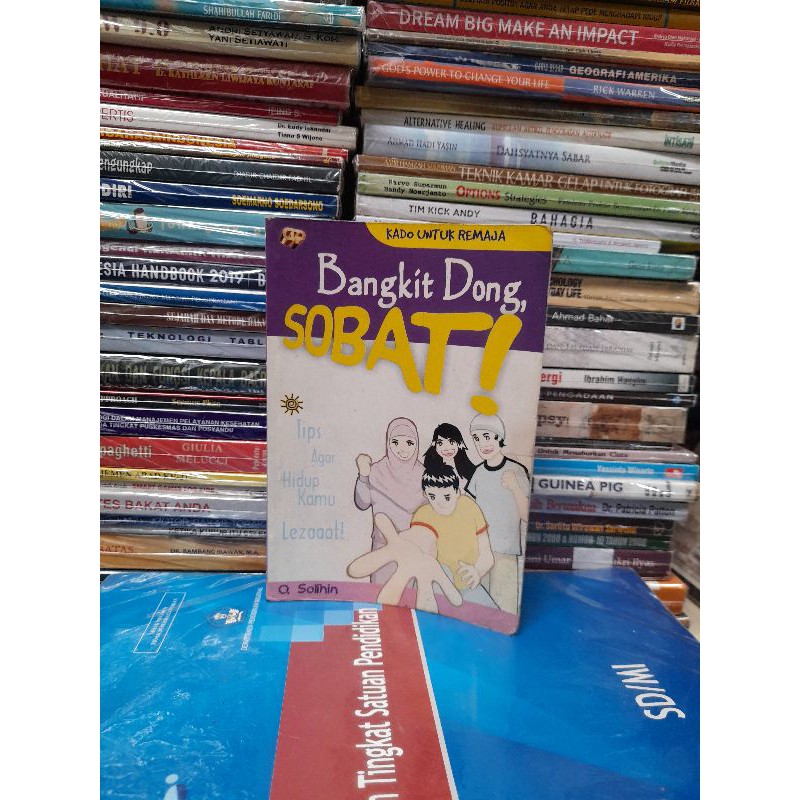 Jual ORIGINAL BUKU Kado Untuk Remaja Bangkit Dong Sobat Tips Agar Hidup Kamu Lezaaat By O ...
