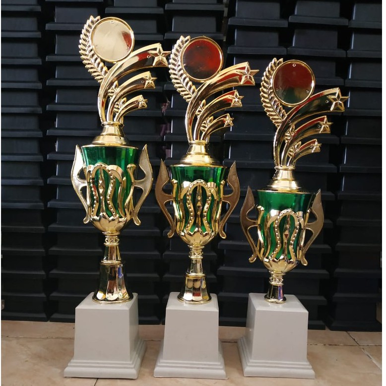 Jual PIALA JUARA 123 TROPHY KEMERDEKAAN SPECIAL 17 AGUSTUS HARGA PER ...