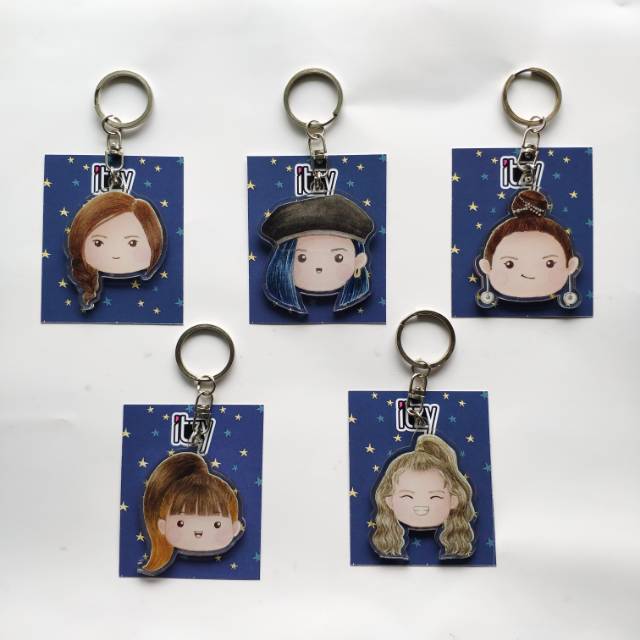 Jual ITZY Acrylic Keyring Keychain Yeji Lia Ryujin Chaeryeong Yuna ...