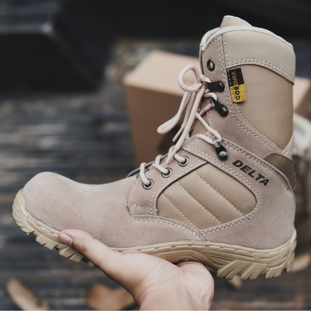 Jual sepatu pria boots safety delta tinggi cream work ujung besi murah ...