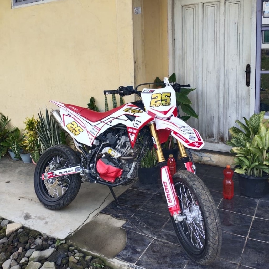 Jual Decal CRF Full Body Kombinasi Gold Karbon Bebas Request | Shopee ...
