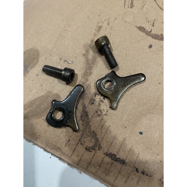 Jual plat besi penahan bearing rasio tiger megapro dan gl | Shopee ...