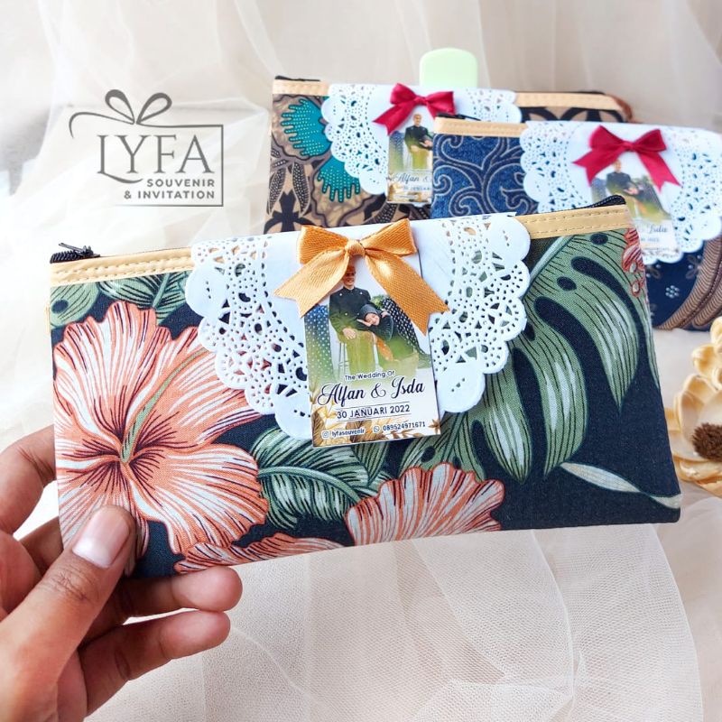 Jual SOUVENIR DOMPET BATIK / POUCH BATIK | Shopee Indonesia