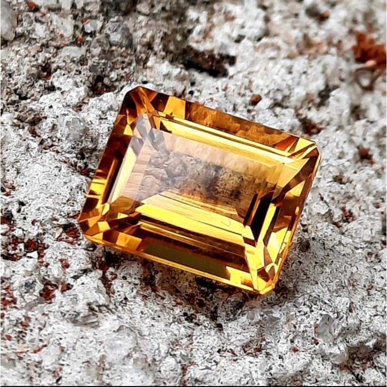 Batu citrine store