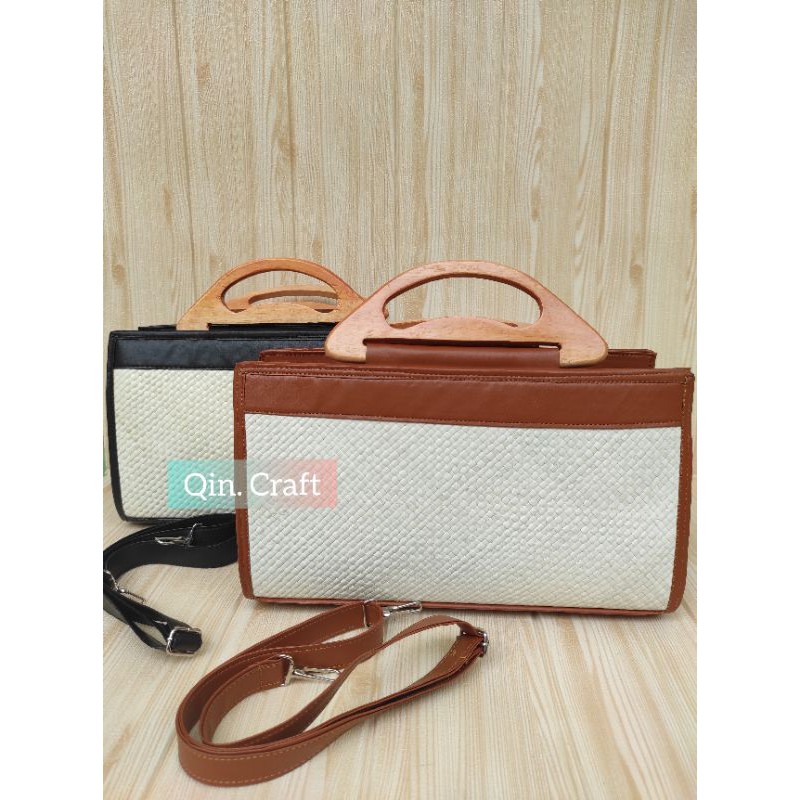 Jual TAS PANDAN KOTAK SELEMPANG KAYU / TAS MENDONG/TAS ETNIK ANYAMAN ...