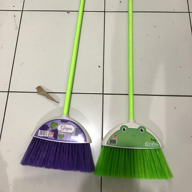 Jual Sapu lantai nylon karakter hewan dan buah | Shopee Indonesia