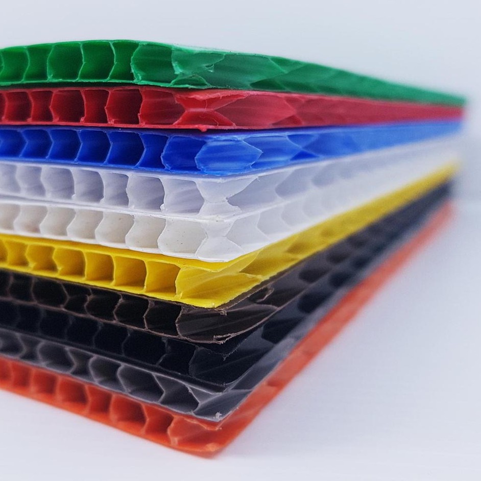 Jual Lembar Karton Plastik PP Corrugated tebal 2mm Uk. 50x75 cm (1 pack ...